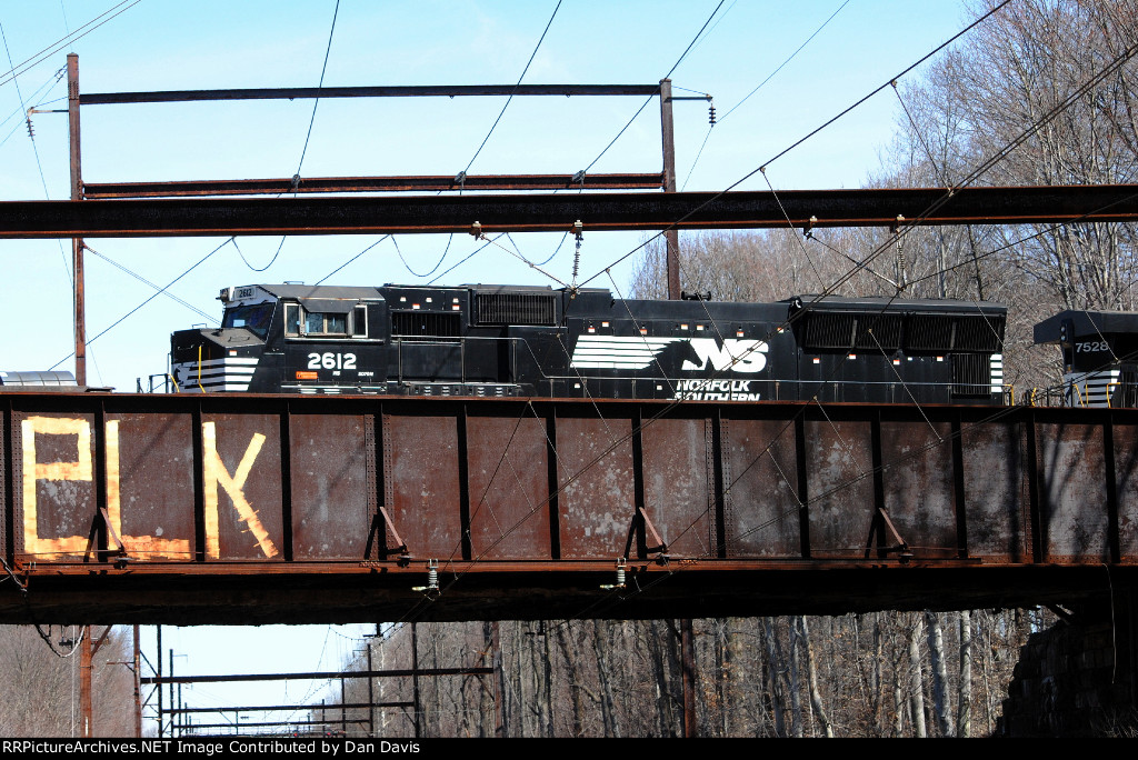 NS SD70M 2612 third on 14G